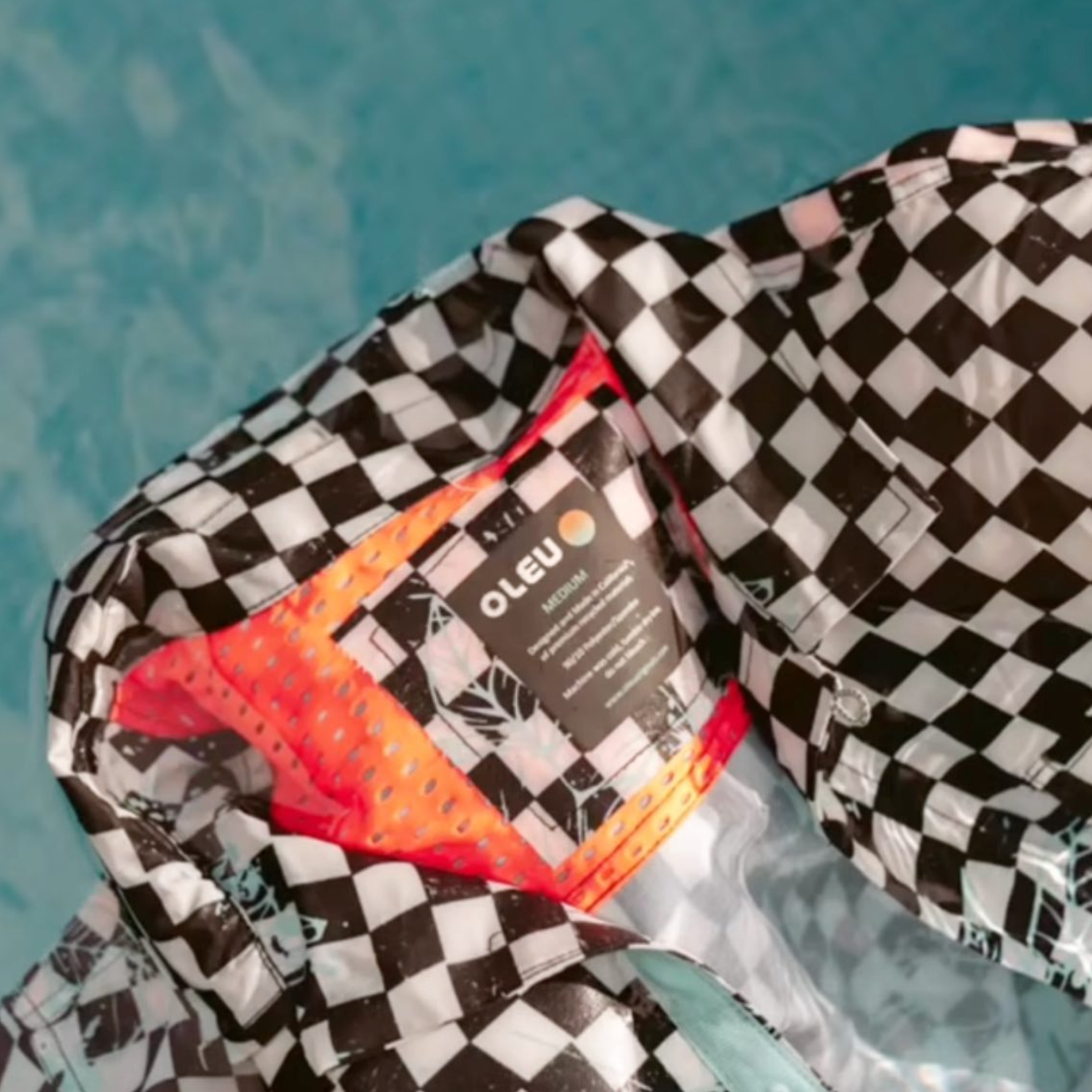 UPF Clothing vs. Sunscreen : Understanding Your Sun Protection Options ...